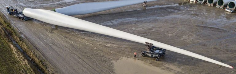 Blade mover – a flexible dual transport system - Wind farm BoP